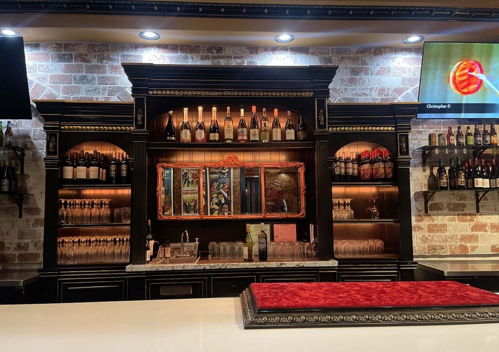 Mystique Dining Magic Show In La Jolla | Hidden San Diego